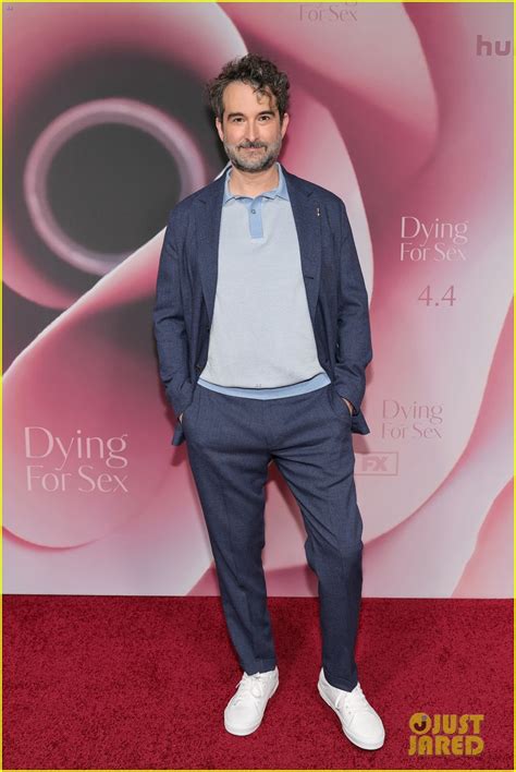 Michelle Williams Gets Support From Husband Thomas Kail And Longtime Bff Busy Philipps At Dying