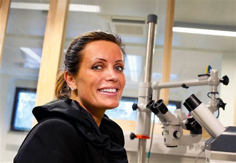 Datter Roser Trond Mohn