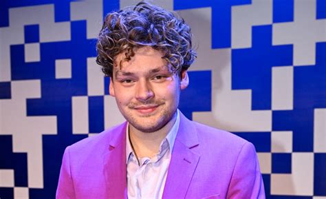 Dit Wil Je Weten Over ‘the Masked Singer Winnaar Soy Kroon Flair