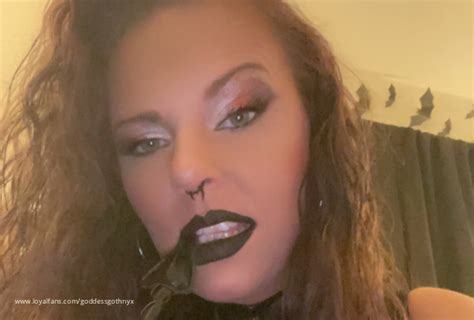 Soles And Toe Wiggles Goddess Goth Nyx Official Profile