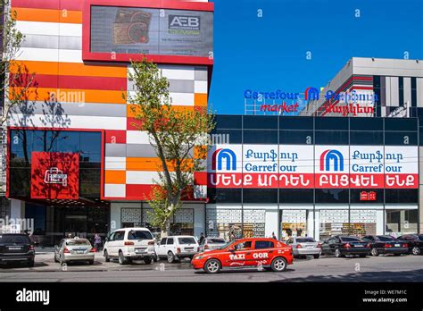 Armenia, Yerevan, Rossia Mall shopping centre, Tigran Mets avenue Stock ...