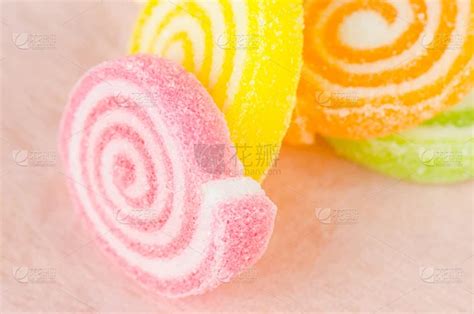 甜点心糖果水果棒棒糖多色的果冻调味品难嚼的水平画幅素材 花瓣网