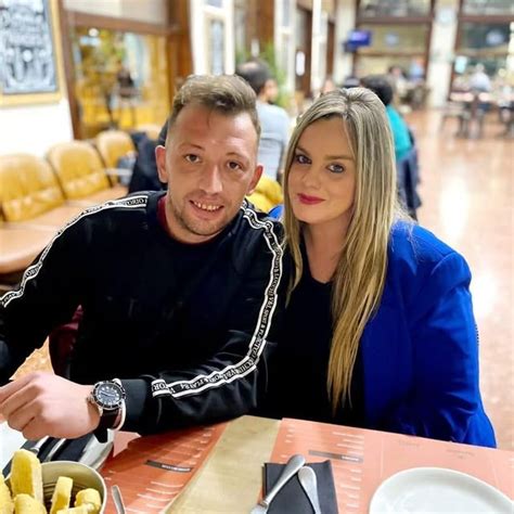 David Martinez Arnau David Arnau • Threads Say More