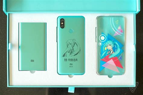 Xiaomi Rilis Ponsel Pintar Edisi Spesial Mi X Hatsune Miku Mobitekno
