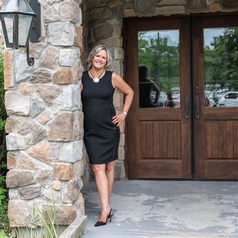 Susan Villanueva Real Estate Agent In Plymouth Ma