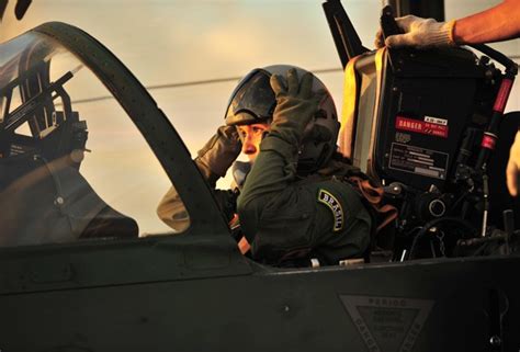 Thaíssa Carvalho A Imagem De Sex Symbol Não Me Incomoda Revista