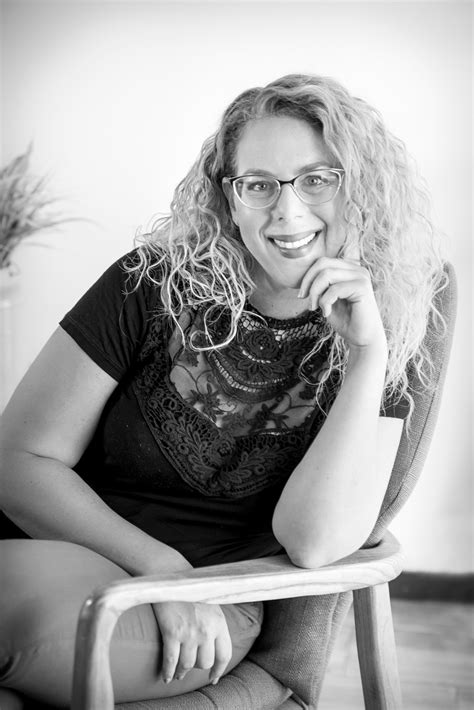 אריאלה גרוס ליווי ואימון ליחסים וזוגיות