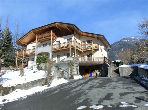 Landhaus Mitsche In Hermagor • Angebote • Zimmer • Verfügbarkeit