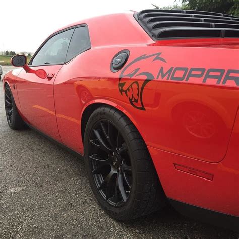 Awesome Dodge Challenger Hellcat Srt