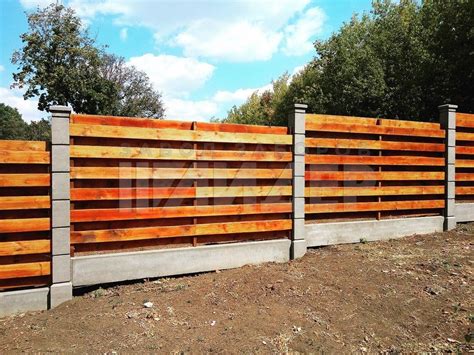 Горизонтальный деревянный забор на неровный участок ДВ-283 - купить в ...