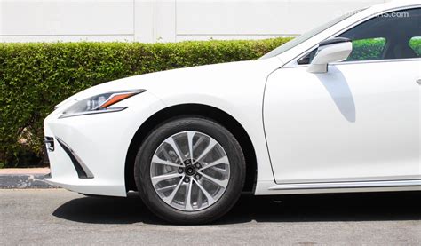 New Lexus Es 300 Hybrid 2022 For Sale In Dubai 542483