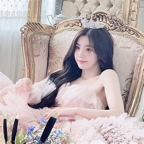 Pin Oleh ดาด้า Di ผู้หญิงน่ารัก Gadis Estetika Gadis Gadis Cantik