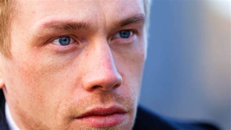 Men Who Push Good Women Away Often Battle These 11 Internal Fears