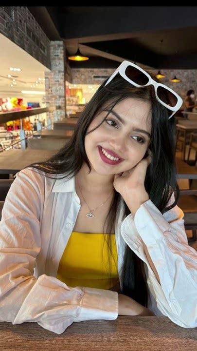 එයත් අවුරුදු කුමරියක් 💖😍 අලුත් ලිහිණි Vindy Ekanayake Youtube