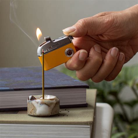 Prince Dolphin Lighter Topdrawer