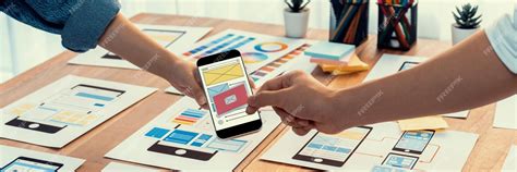 Premium Photo Panorama Shot Of Frontend Developer Team Brainstorming Ui And Ux Designs For