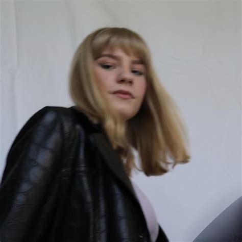 Dinia Songs Events And Music Stats