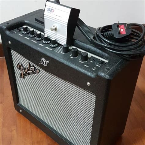 Guitar Amplifier Fender Mustang 1 Foot Switch Music And Media Music