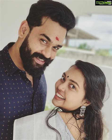 Mridula Vijay Instagram Wishing You A Colourful Onam From Us 🥰💞 Pc