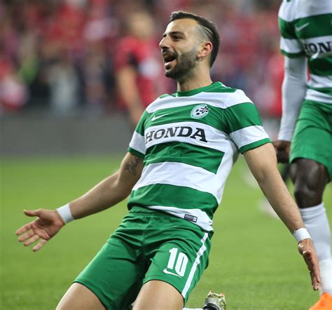 הפועל תל אביב פנתה לנציגיו של שלומי אזולאי