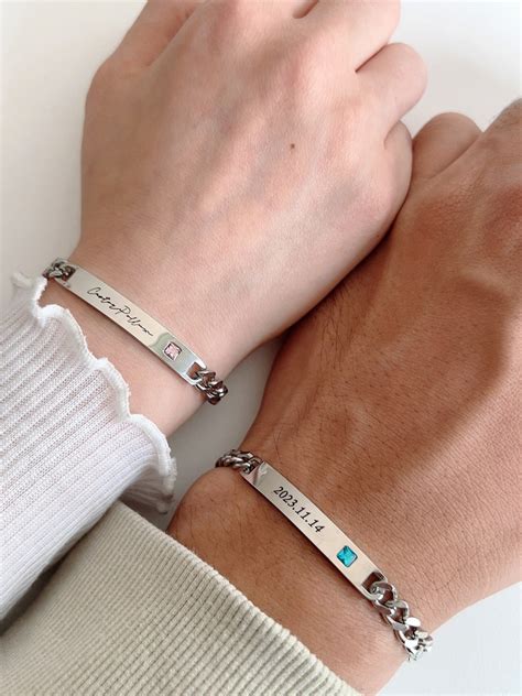 11 무배 💕써지컬스틸 큐빅 커플 각인 팔찌 아이디어스