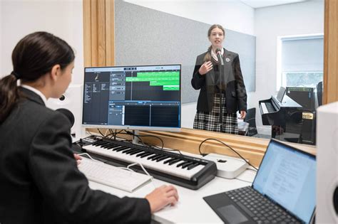 Private School And Private Nursery In Surrey Downsend School