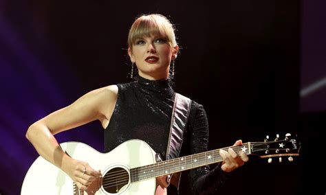Taylor Swift Shares News On Lana Del Rey Featuring ‘snow On The Beach