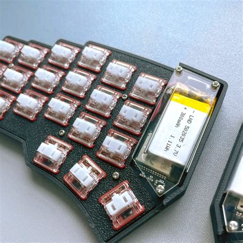 Buy Pre Soldered Wireless Dao Choc Ble Keyboard Low Profile Hotswap Split Keyboard 42 Keys