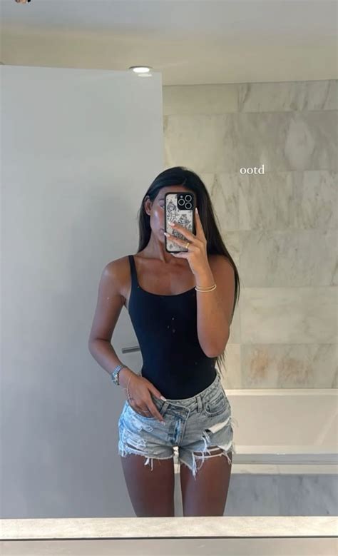 Pin By K On Jordan Beckham Casual Outfits Cozy College Outfit