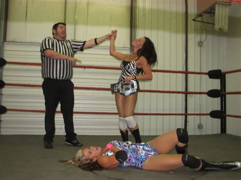 Apartment Wrestling Photo Sets Dbqzp