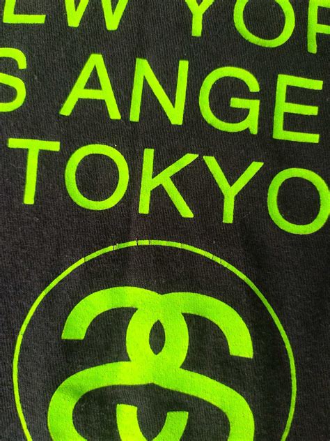Футболка Stussy World Tour T-shirt розмір M-L: 949 грн. - Футболки ...