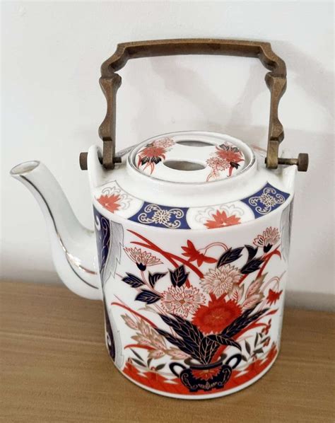 Oriental Porcelain Japanese Porcelain Tea Pot Imari Style Pattern