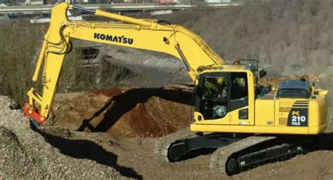 Гусеничный экскаватор Komatsu Pc210nlc 8 Официальный дилер Komatsu