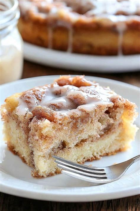 Quick And Fluffy Cinnamon Roll Coffee Cake Recipe That Dazzles The