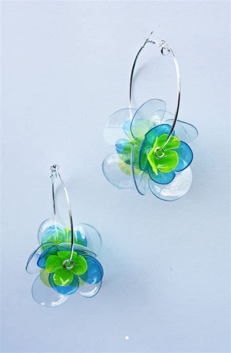 Épinglé Par Miriam Lucchi Sur Jewellery Bijoux En Plastique Bijoux Recyclés Bijoux De Perles