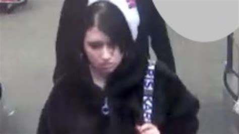 Salem Police Seek Suspect In Distraction Style Theft At Tj Maxx Newport Dispatch