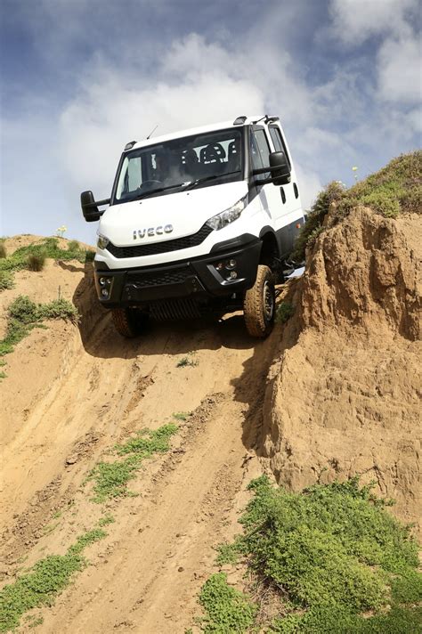 Iveco Daily 4x4 Review All Road And Off Road Versions Tested Zzzac