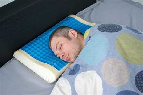 Memory Foam Pillows Vs Latex Which Is The Better Choice Homes Guide