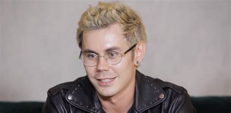 Ян Топлес стал первым героем в истории Узнать за 10 секунд который