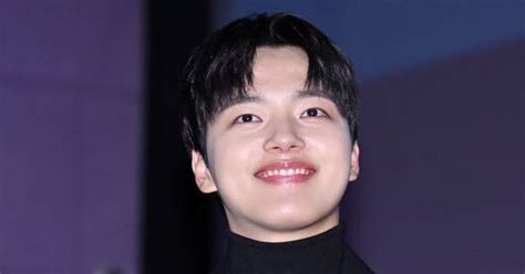 사진 여진구팬들을 향한 달달한 미소