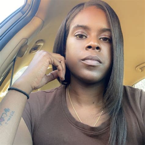 Laquitha Hunt Front Desk Receptionist Sunking Trucking Xing