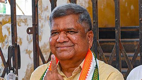 Jagadish Shettars Decision To Quit Bjp Backfires As He Is Trailing By