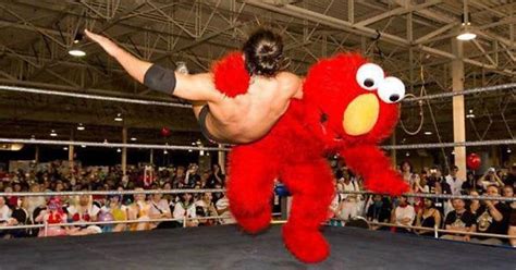 Elmo Throws Down Rfunny