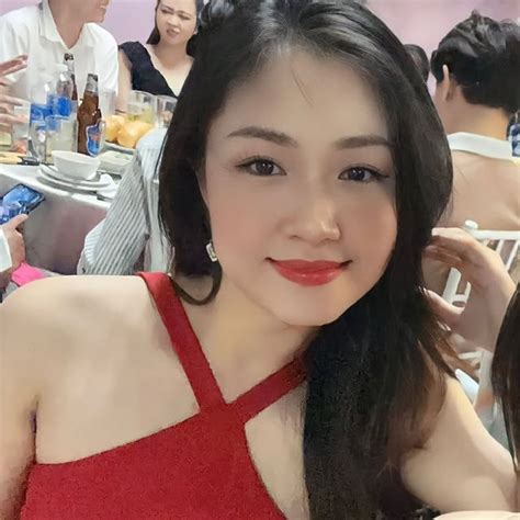 Vicky Đoàn Vickydoann • Threads Say More Vicky Đoàn Vickydoann • Threads Say More