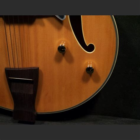 Peerless Monarch Custom 17 Archtop Guitar 7705 — Guitars N Jazz