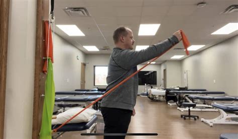 21 Easy Resistance Band Exercises For Fitness Rehab Memos