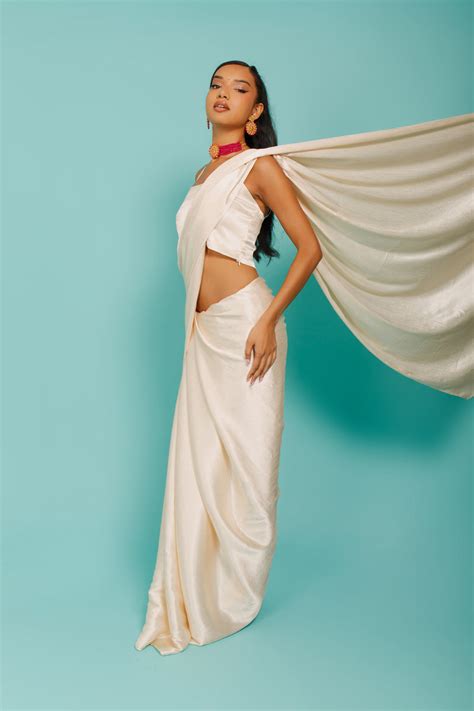 Gold Spaghetti String Crop Top With Saree Kanyä London