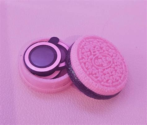 Free Stl File Cute Mini Cookie Case For Camera Lents Phone・3d Print