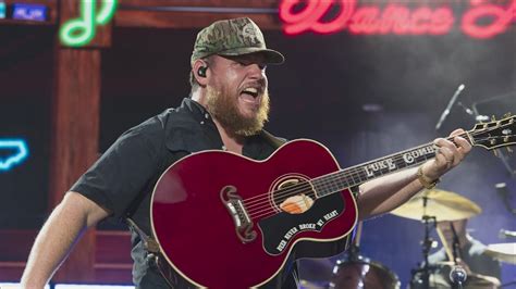 Luke Combs And Hozier Among Acl Weekend 1 Headliners
