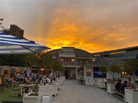 The Club House L1 Bar And Restaurant Liverpool Central Liverpool